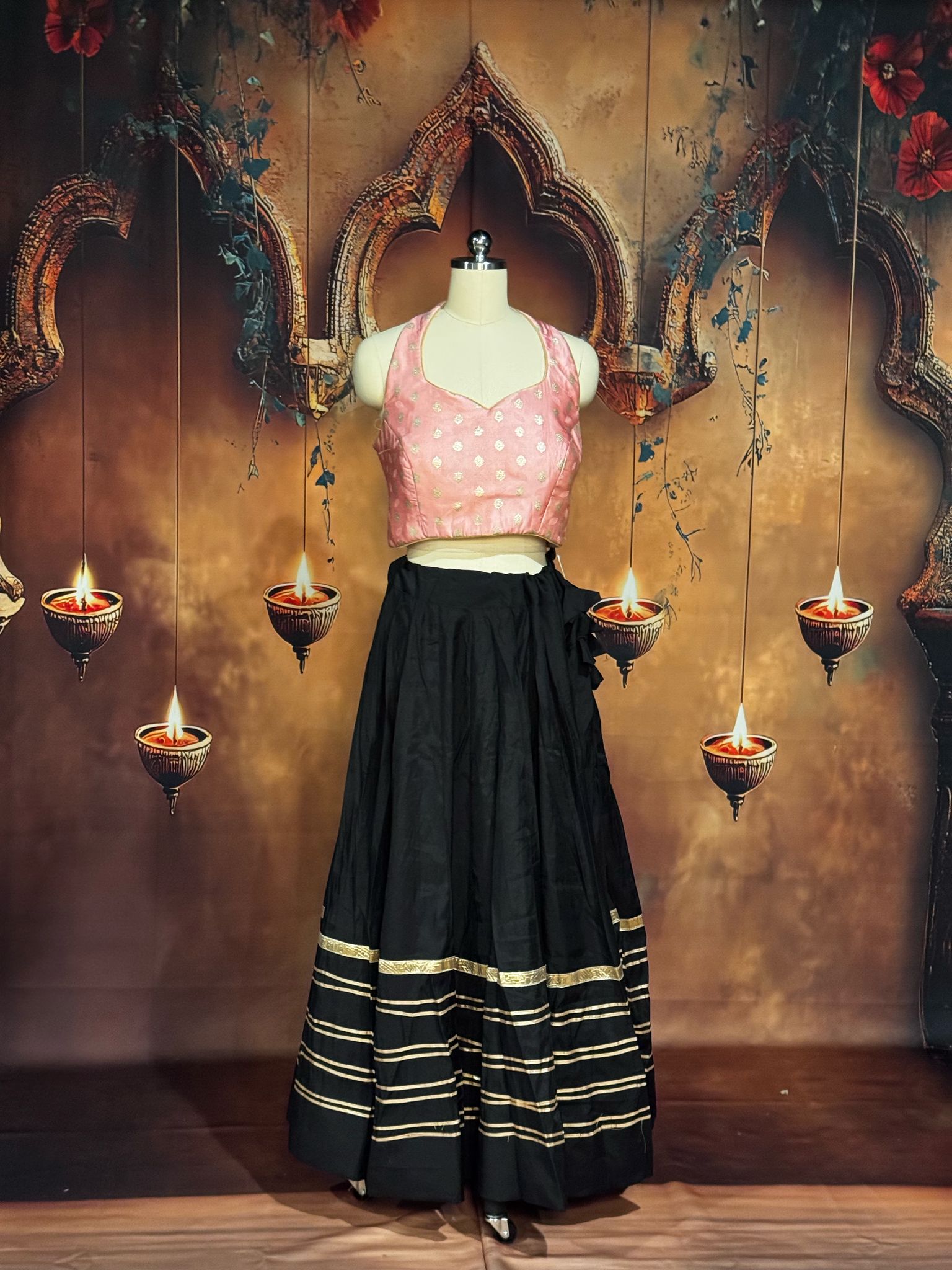 Halter Neck Gold Butta Blouses [10634] – Arnish Designs